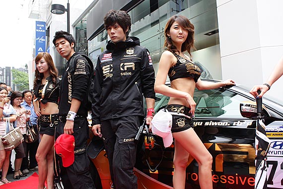 ‘EXR TEAM 106’ 갤러리 오픈식