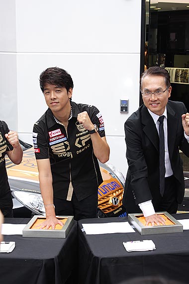 ‘EXR TEAM 106’ 갤러리 오픈식