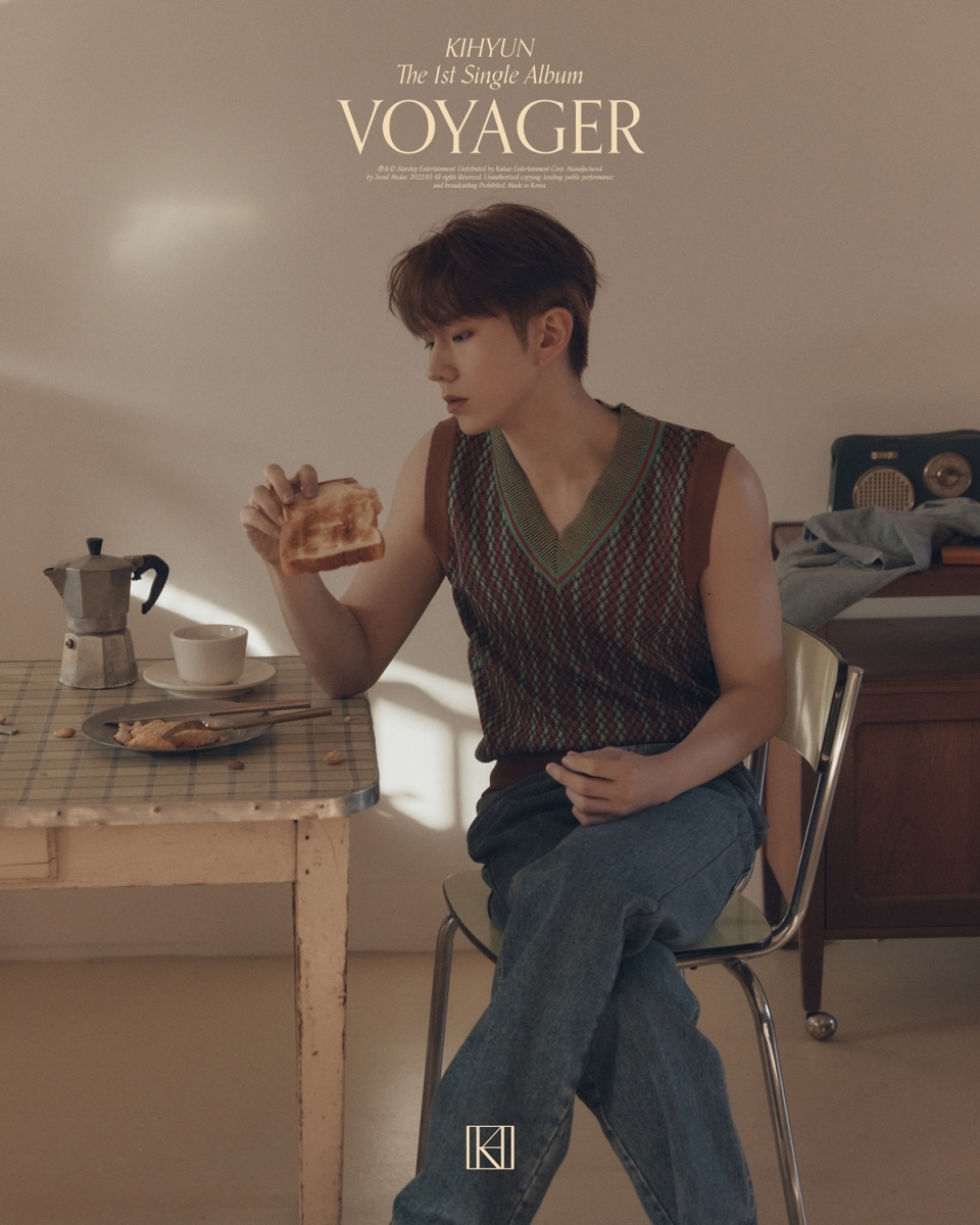 ‘15일 솔로 데뷔 몬스타엑스 기현 첫 싱글 ‘voyager 콘셉트 화보 잇달아 오픈