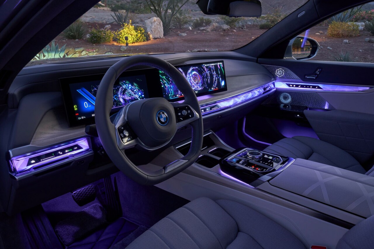 S클래스 나와라" 플래그십 새기준 만드는 BMW 7시리즈·i7 국내 출시