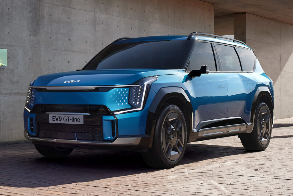 기아 EV9, 500km 주행에 레벨3까지...해외반응 “기다렸다! 패밀리 EV“