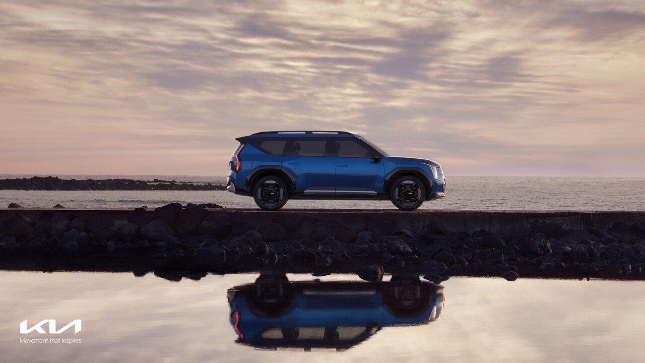 기아, 첫 대형 전기 SUV 'EV9' 공개…"전기차 판도 바꾼다"