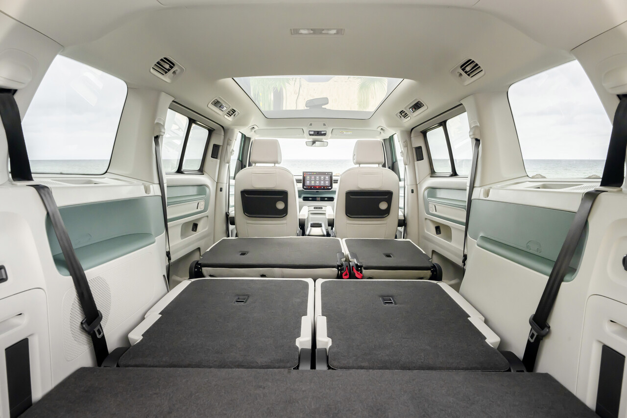 폭스바겐, ‘ID.버즈 롱휠베이스’ 첫 공개...“북미시장 복귀”