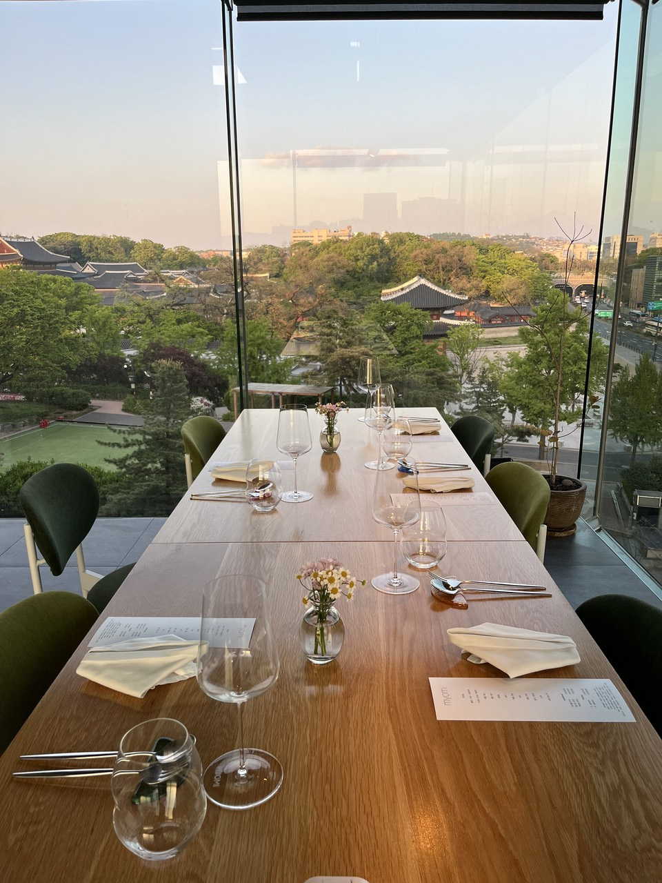 레스토랑 ‘묘미’, 韓·美 미쉐린 스타팀 콜라보..“아트다이닝”