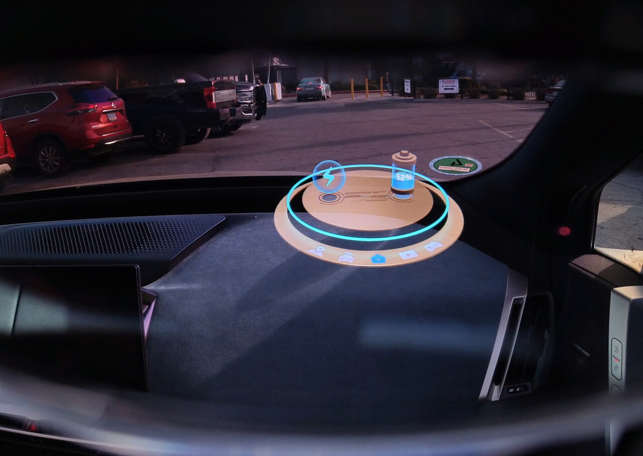 BMW, `AR안경·원격주차` 미래車 신기술 대거 공개