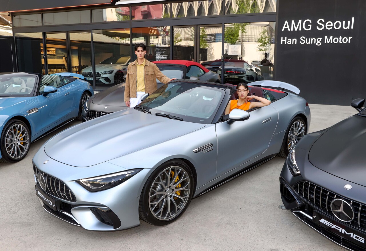 벤츠코리아, 'AMG SL 마누팍투어 에디션' 120대 한정 출시