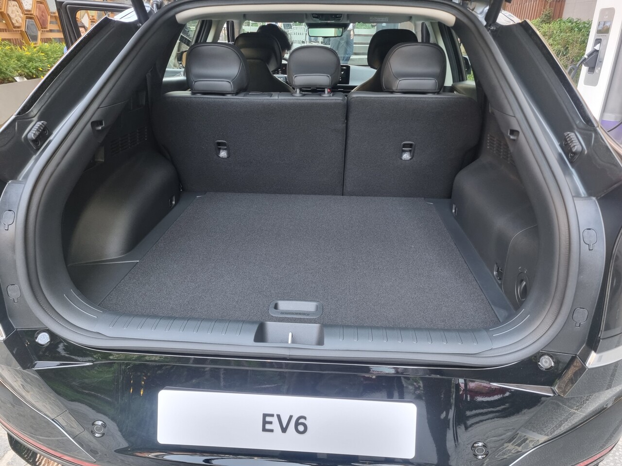 "가격 그대로 디자인·품질↑" 기아, `더 뉴 EV6` 사전계약 실시