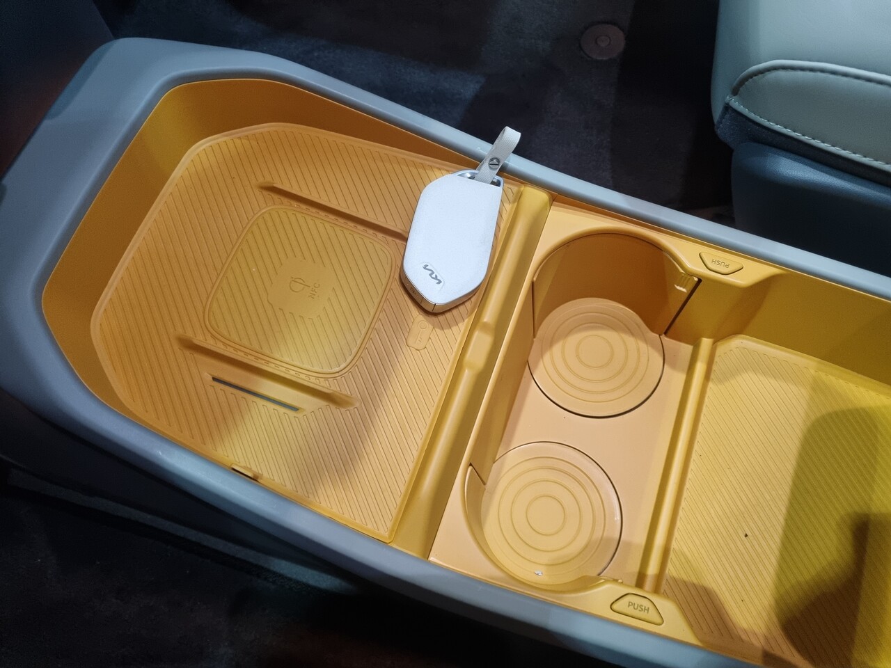 "주행거리 501㎞" 기아, 3천만원대 콤팩트 전기차 'EV3' 공개