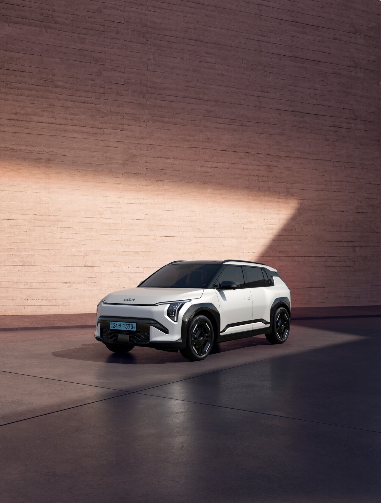 기아 전기차 'EV3’ 실구매가 3000만원 '독기 품었다'