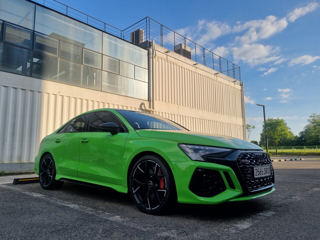 아우디 RS3 '내 맘 보다 반박자 빠른 매력 폭발'