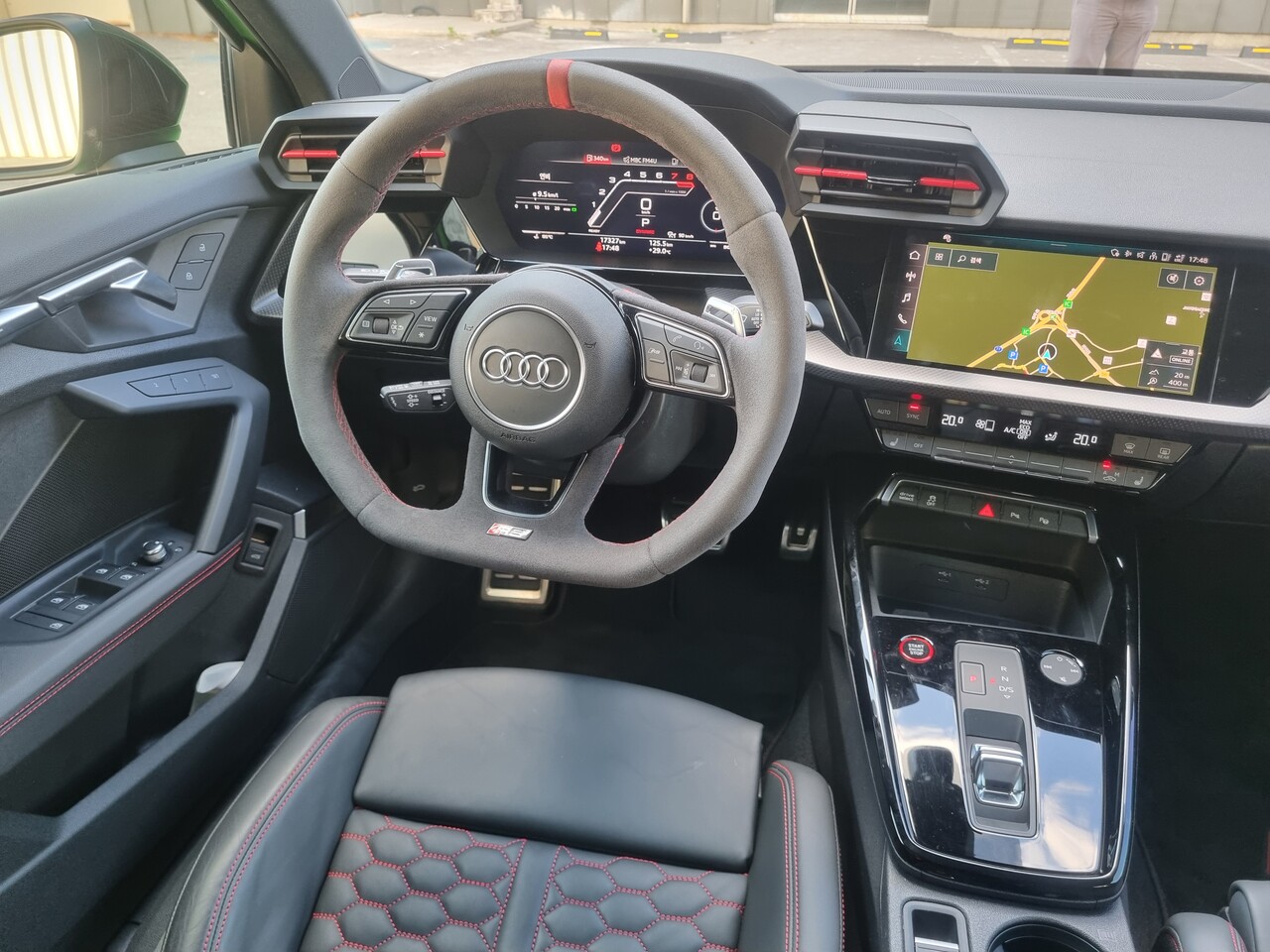 아우디 RS3 '내 맘 보다 반박자 빠른 매력 폭발'