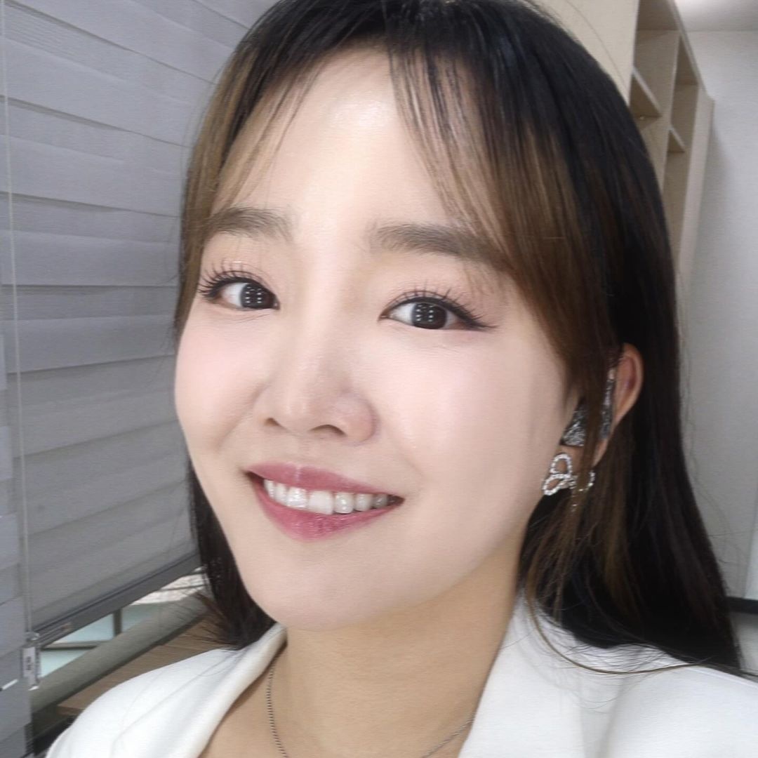 윤하, 김지원 팬미팅 깜짝 등장..'기다리다'→'사건의 지평선' 라이브 '감동'