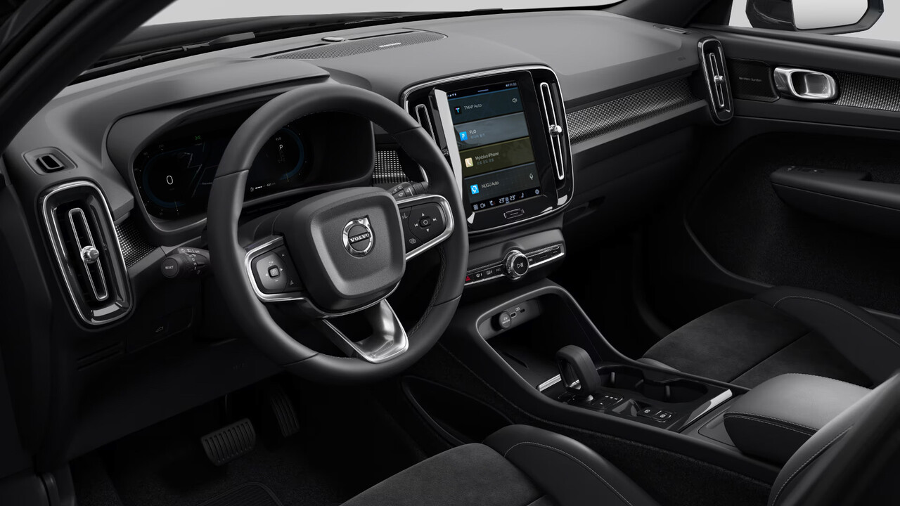 "벤츠·BMW도 넘사벽" 볼보 소형 SUV `XC40`…완판행진 비결은