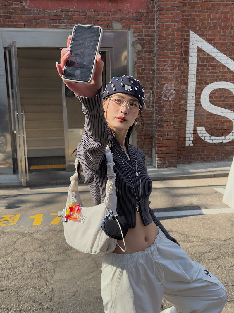 MLB, 25SS 시즌 화보 공개…힙한 스트리트 라이프스타일 제안