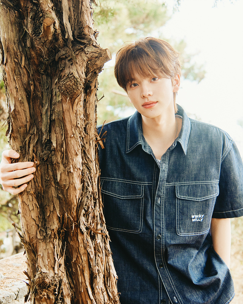 와키윌리, TWS와 함께한 두번째 여름화보…`BE MY BREATH` 캠페인