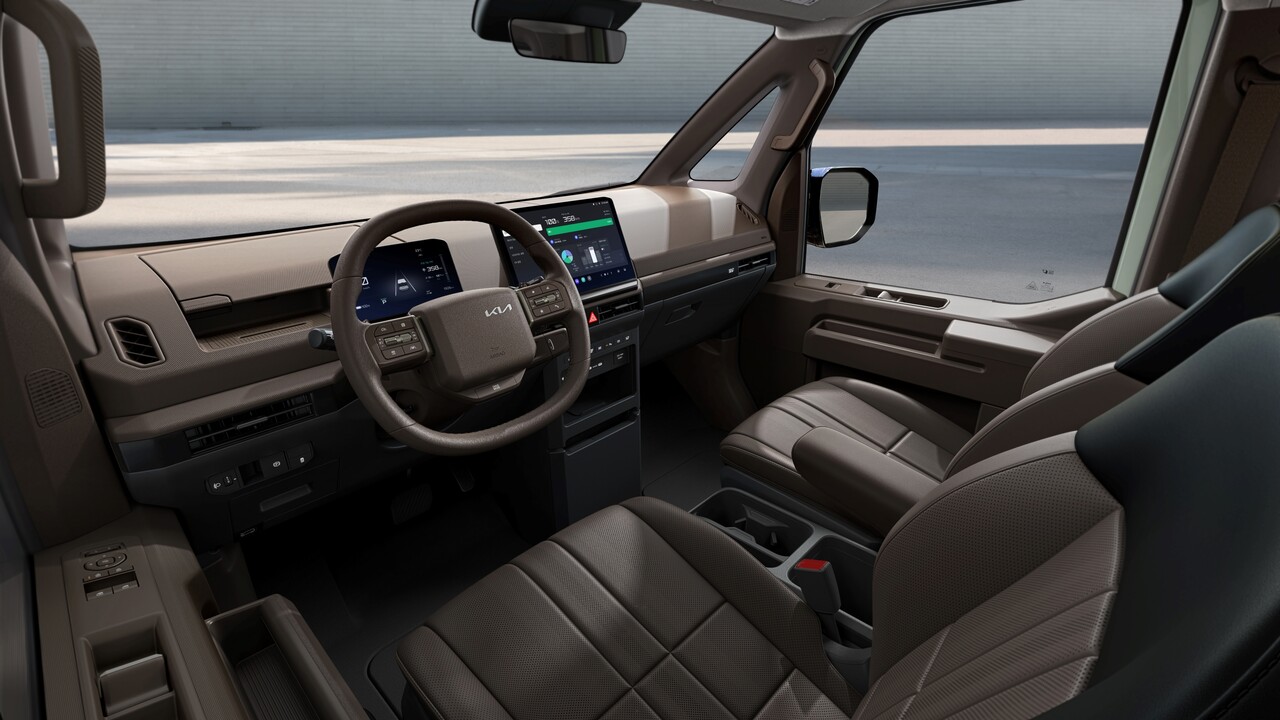 기아, 첫 PBV 'PV5' 계약 개시…"패신저 3000만원대 구매 가능"