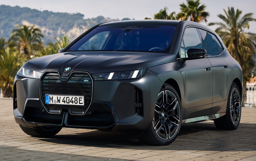 BMW, 고성능 전기 SUV 'iX5' 포착…"포르쉐·로터스 긴장해~"