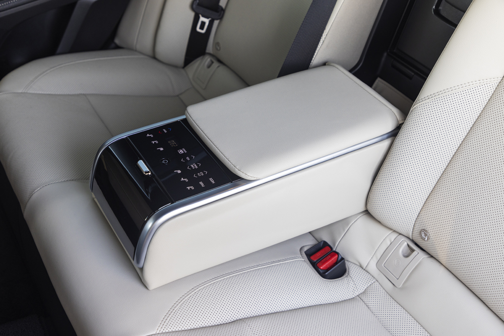 '실연비 20km/l에 럭셔리 외관' 토요타 9세대 캠리 하이브리드 대박친다