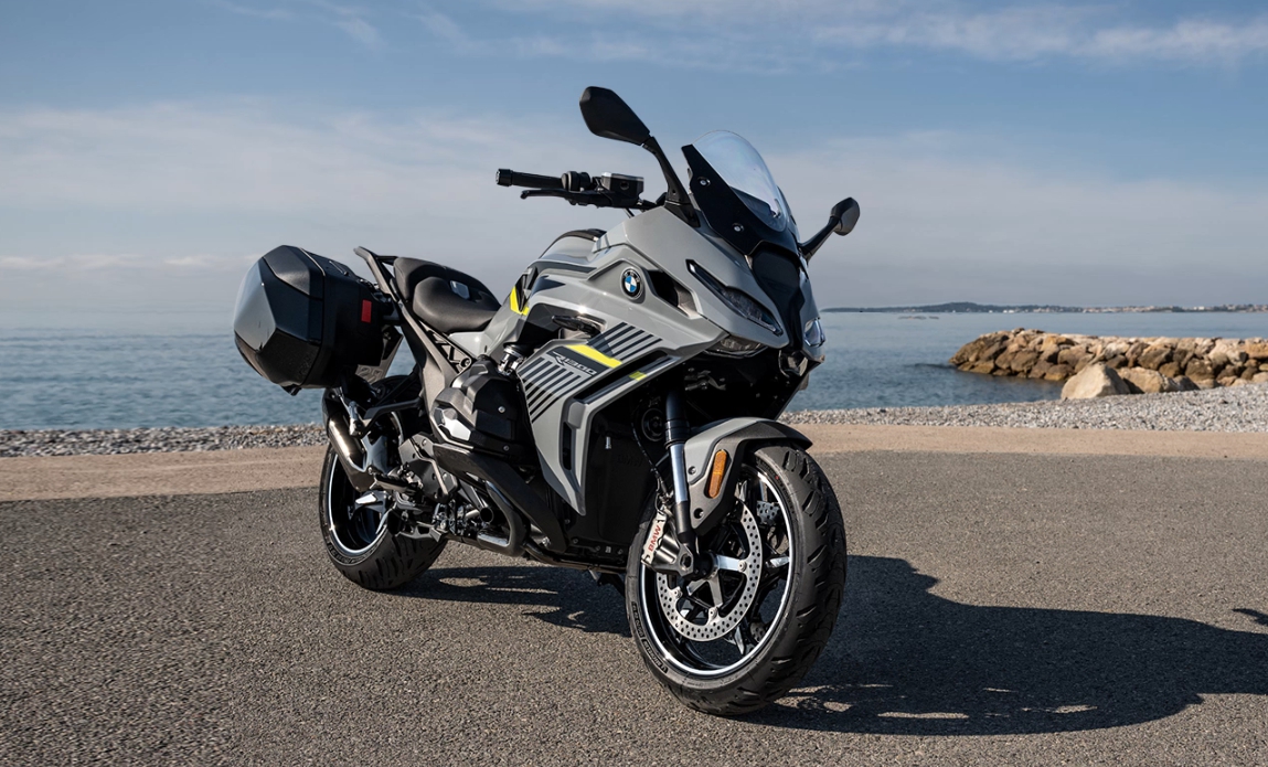 "5년 만의 완전변경"… BMW모토라드, 역대 최강 '뉴 R 1300 R·RS' 출시