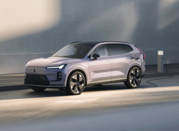 “내연기관의 미래는 없다” 볼보 CEO “PHEV는 징검다리…10년 내 전기차 100% 목표”